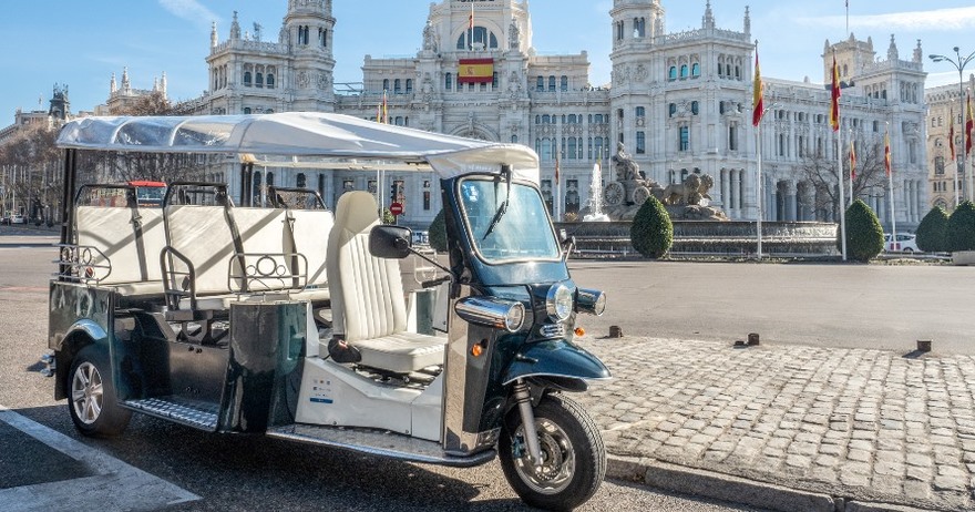 Tour en tuk-tuk eléctrico por Madrid: recorre la ciudad 10% dto (Madrid) - Atrapalo.com