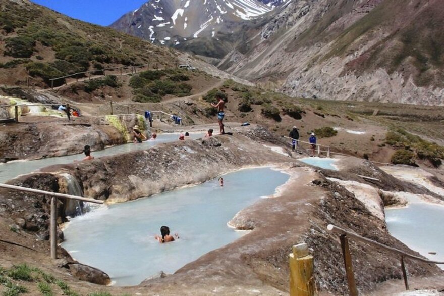 Full Day Termas Colina Hot Springs desde Santiago (Santiago de Chile ...