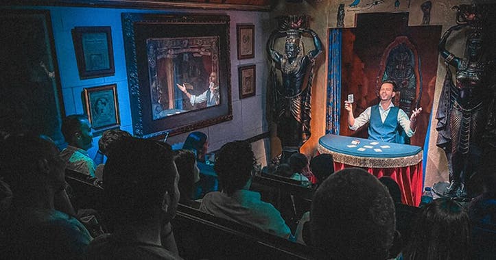 El Rey de trébol - Magia de cerca (Madrid) - Atrapalo.com