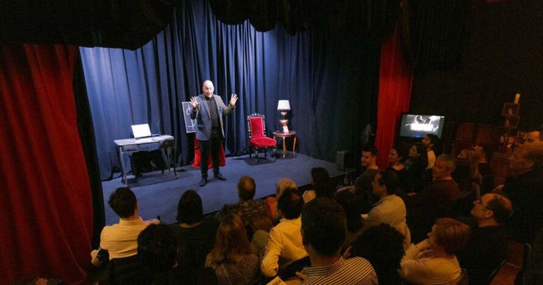 Perspicaz - El Mentalismo de Víctor Luque Magia BCN (Barcelona ...